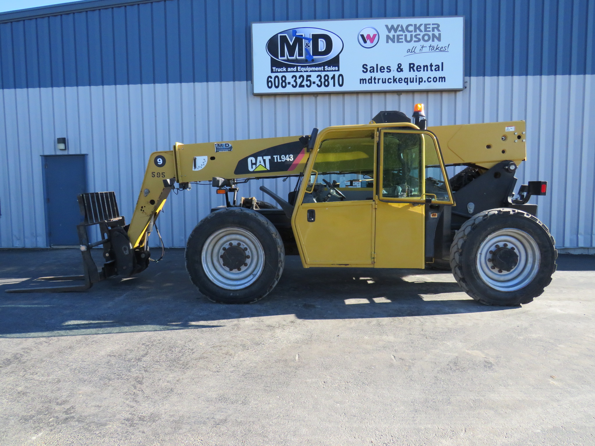 Telehandlers, Forklifts - M & D Truck and Equipment Sales
