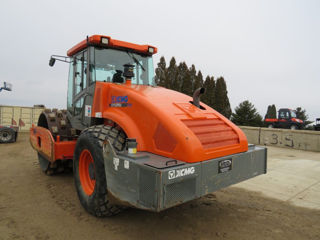 2019 XCMG CV123PDU 13952 - M & D Truck and Equipment Sales